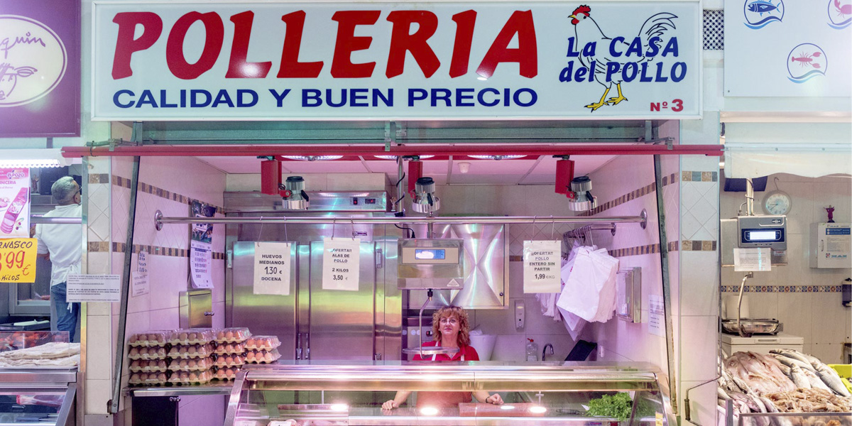 Pollerías del Mercado Delicias. Selección variada de la mejor calidad.
